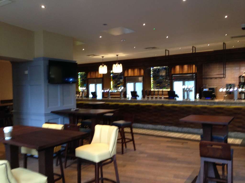 Decorating of Wetherspoons Pub – Newport, Isle of Wight – Emerald Painters